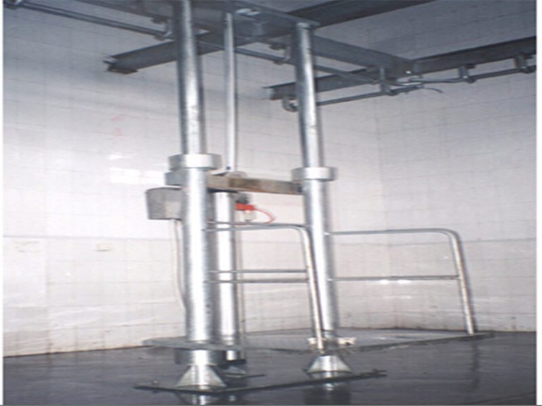 Pneumatic lifter elevator cattle cow abattoir equipment slaughtering ...